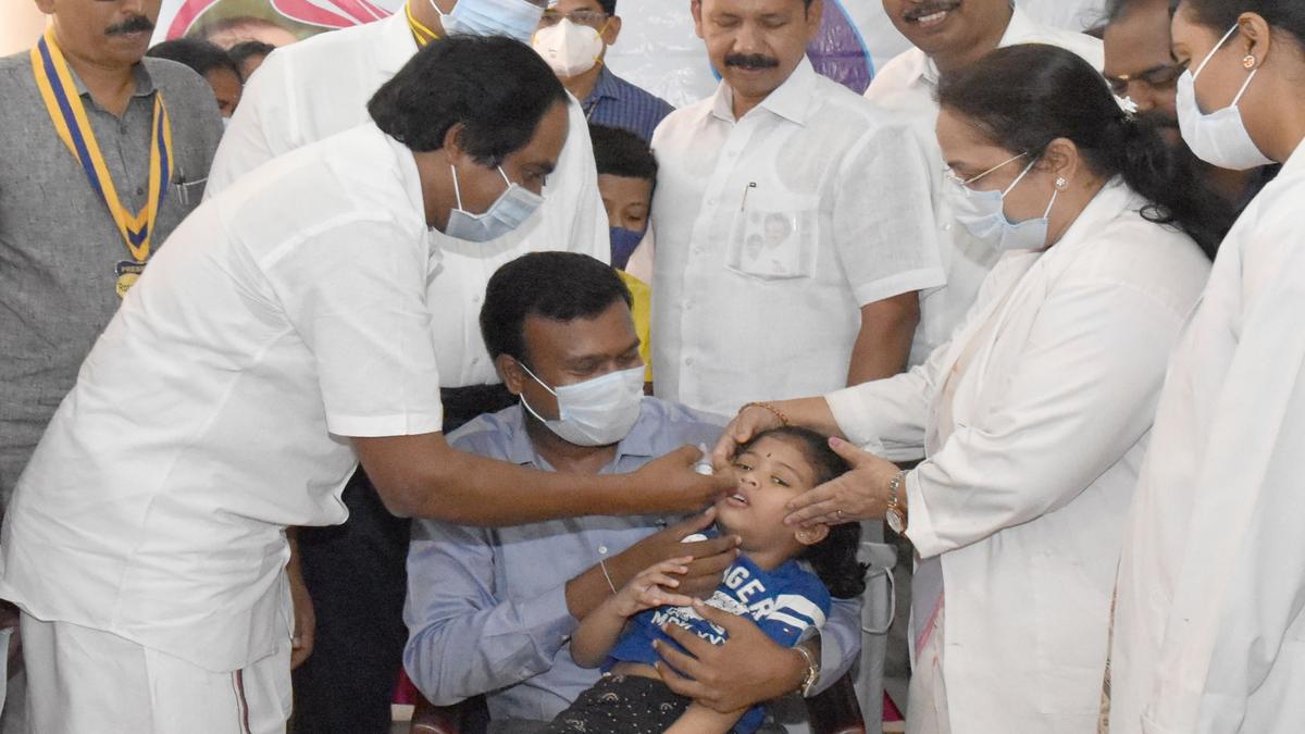 KK district/IT Minister launched pulse polio program; 1.34 lakh kids ...