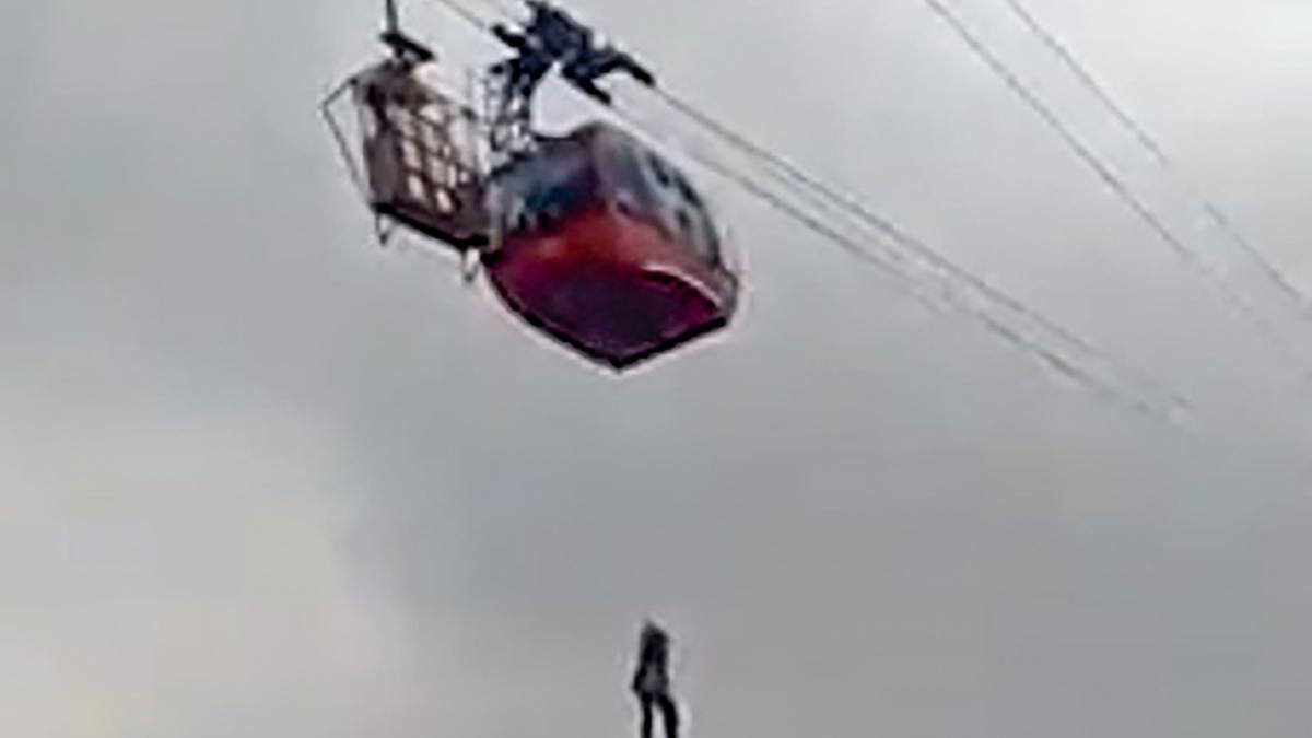 11 people stuck mid-air in cable car in Himachal’s Parwanoo rescued ...