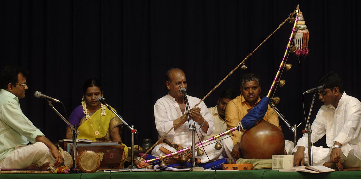 How Subbu Arumugam popularised villupattu - The Hindu