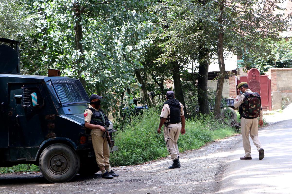 JeM terrorist killed in Kulgam encounter: Police - The Hindu