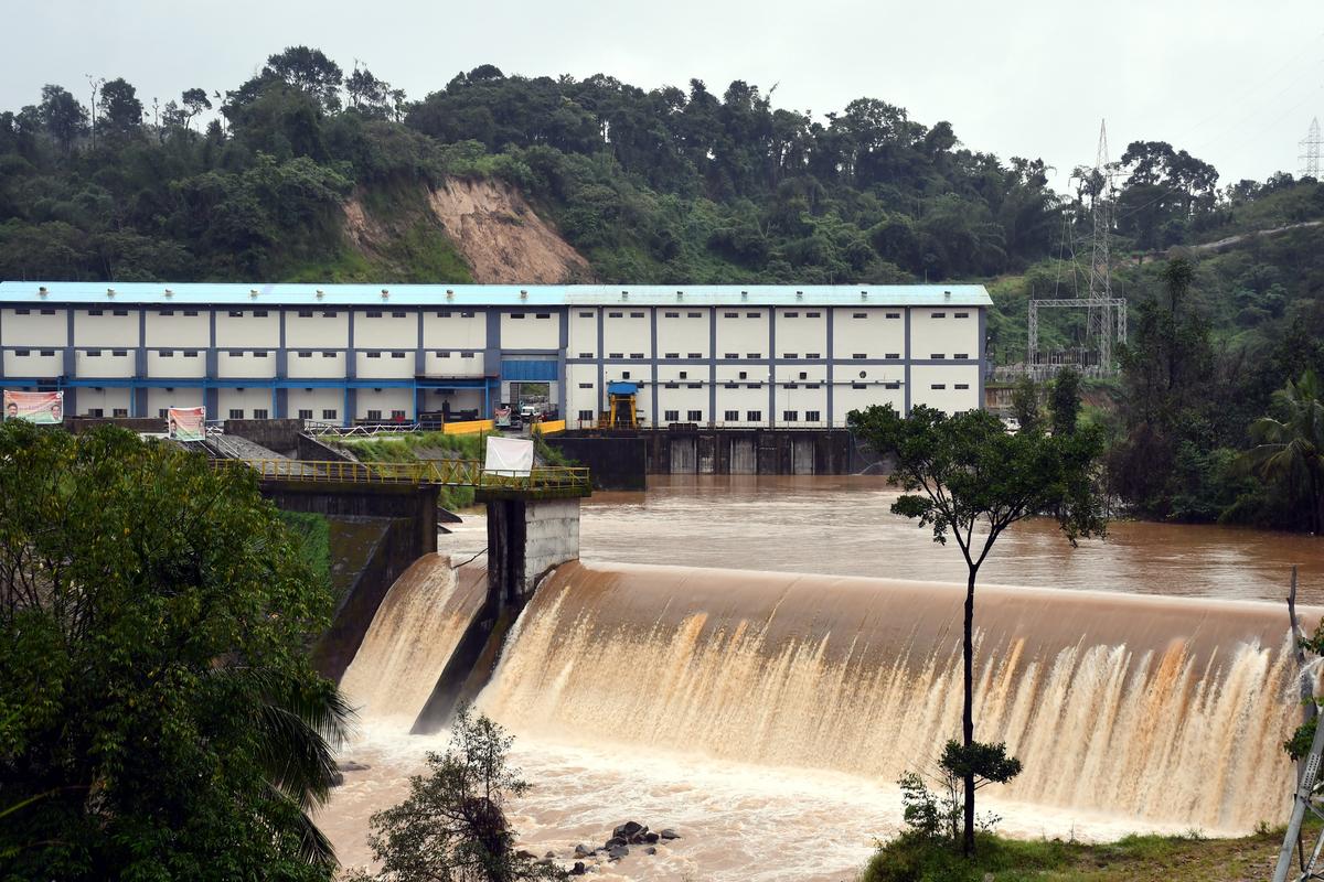 D.K. Shivakumar inspects trial run of stage-1 of Yettinahole project in ...