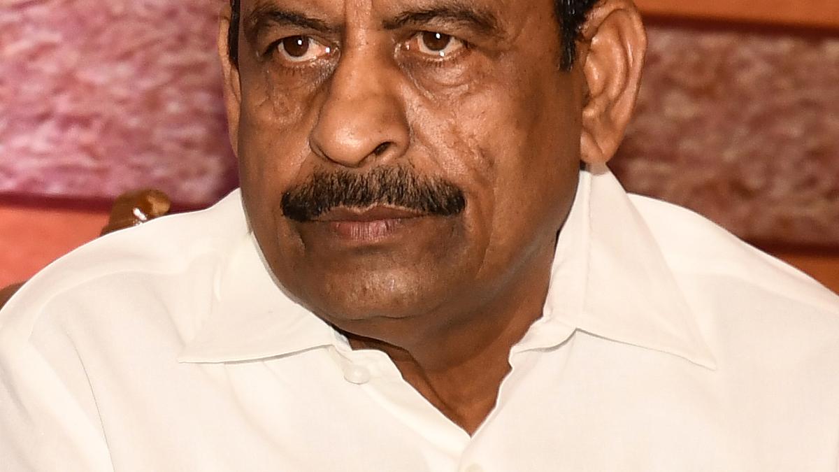 O.S. Manian promises to work for creation of Kumbakonam district by ...