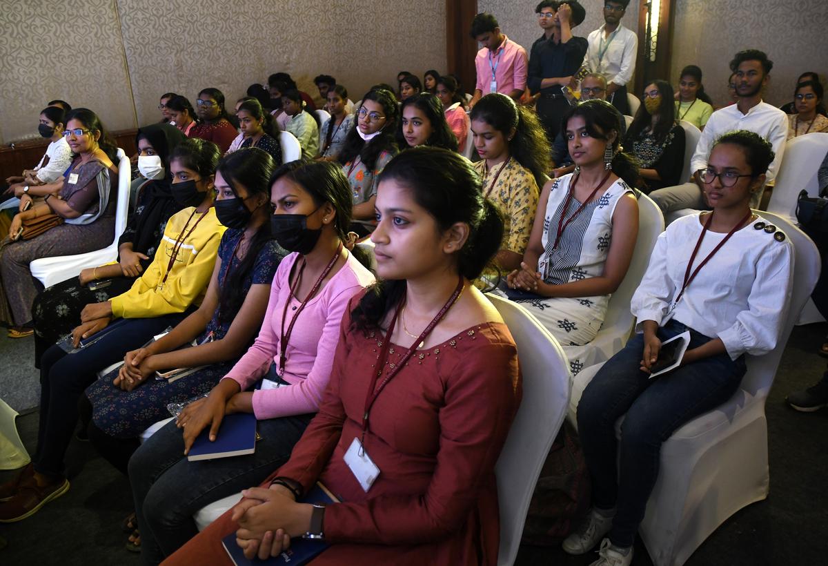 International education fair sees enthusiastic response from young ...