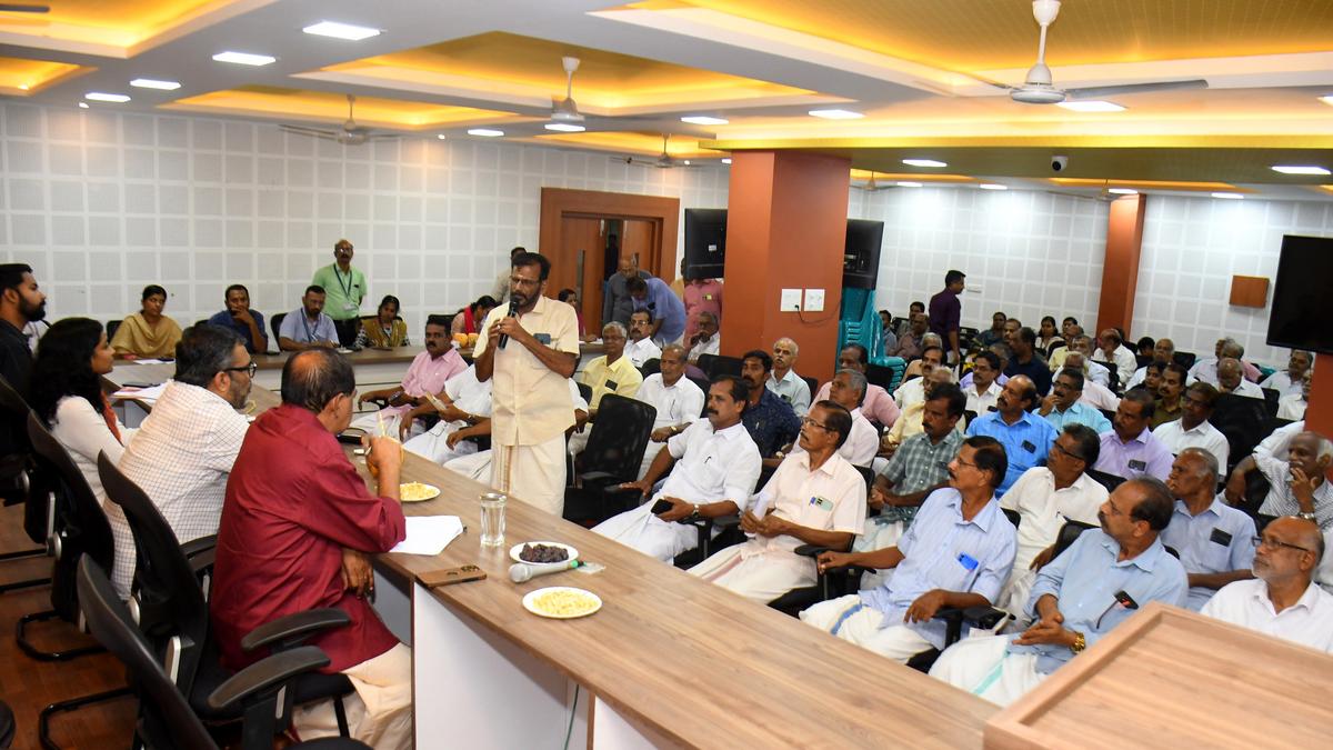 Minister promises paddy payments within 15 days of issuing PRS - The Hindu