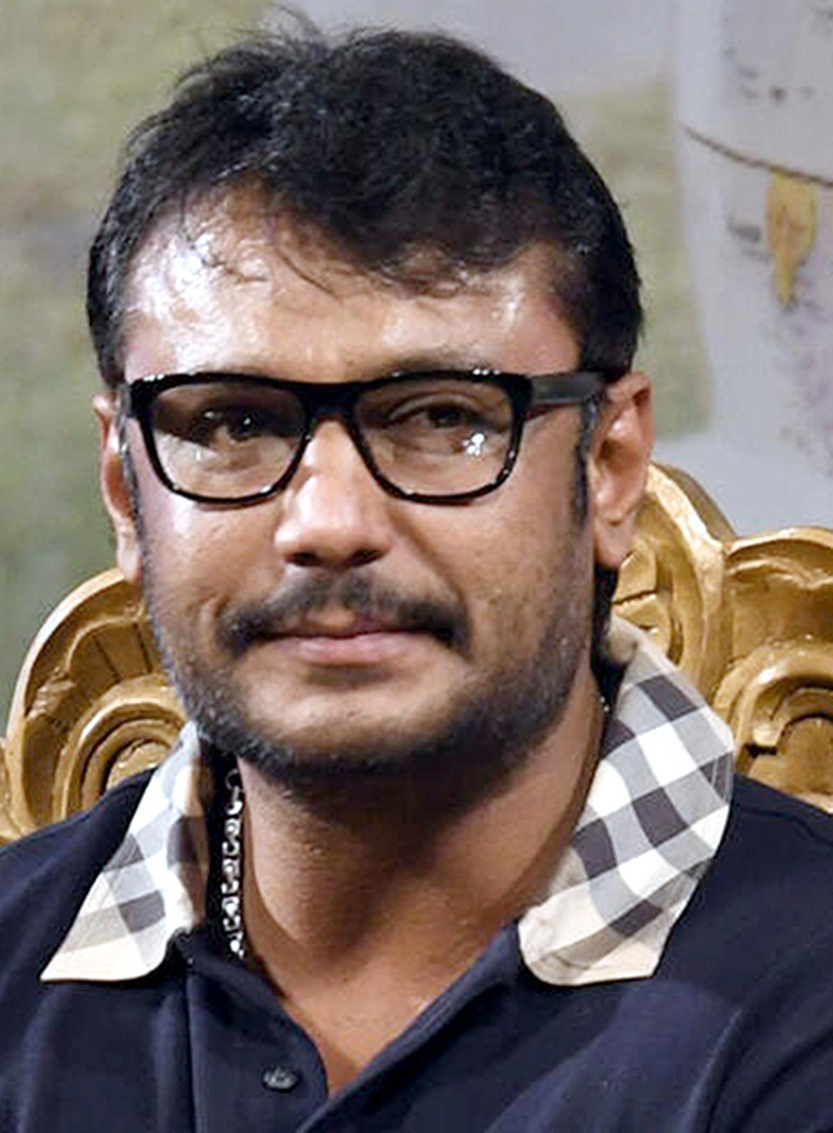 Police recover clothes, shoes Darshan was wearing on night of ...