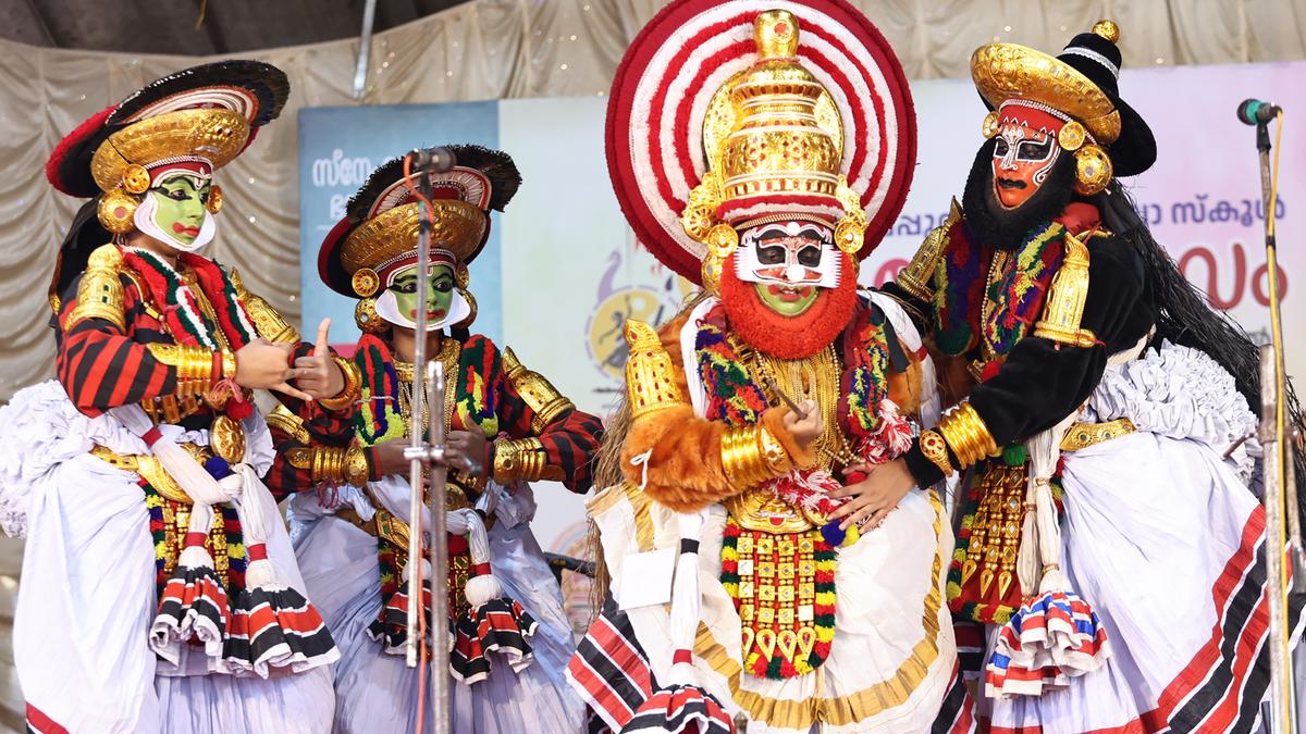 Vengara takes lead in Malappuram District School Arts Festival - The Hindu