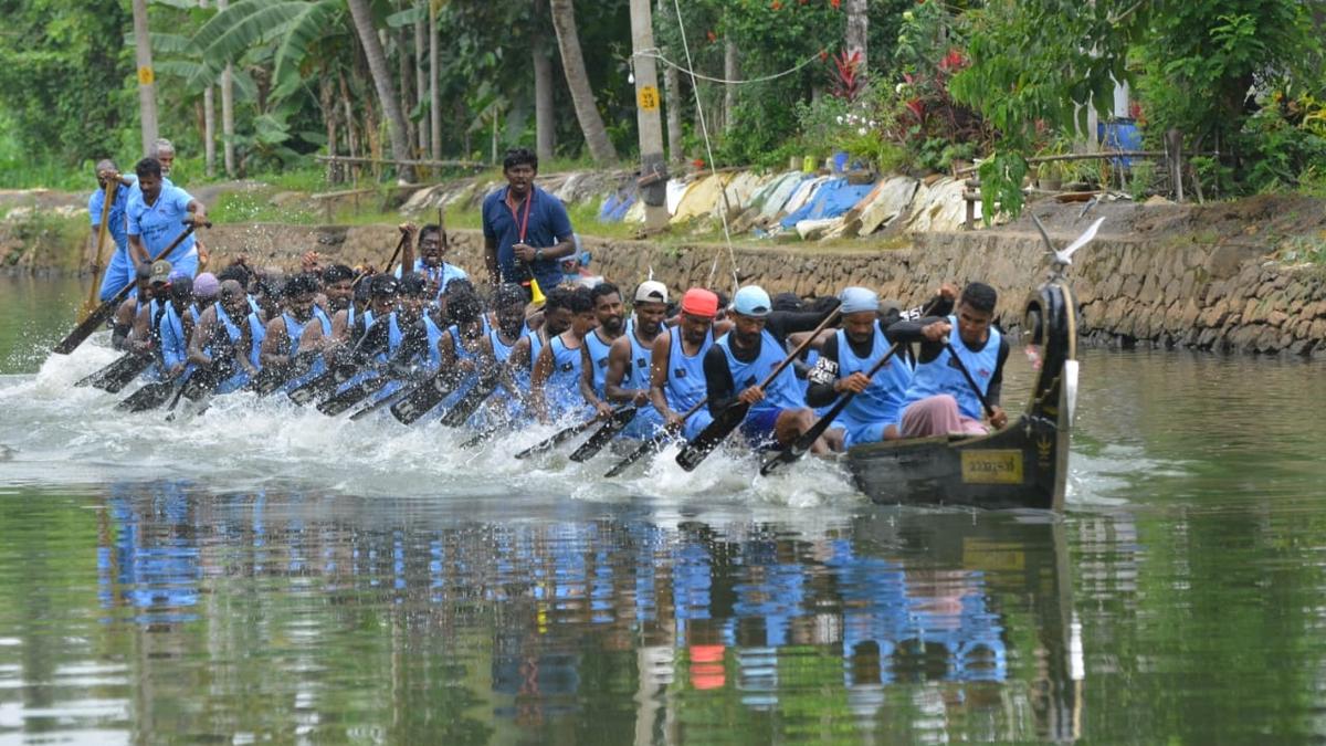 Alappuzha all set for Nehru Trophy Boat Race - The Hindu