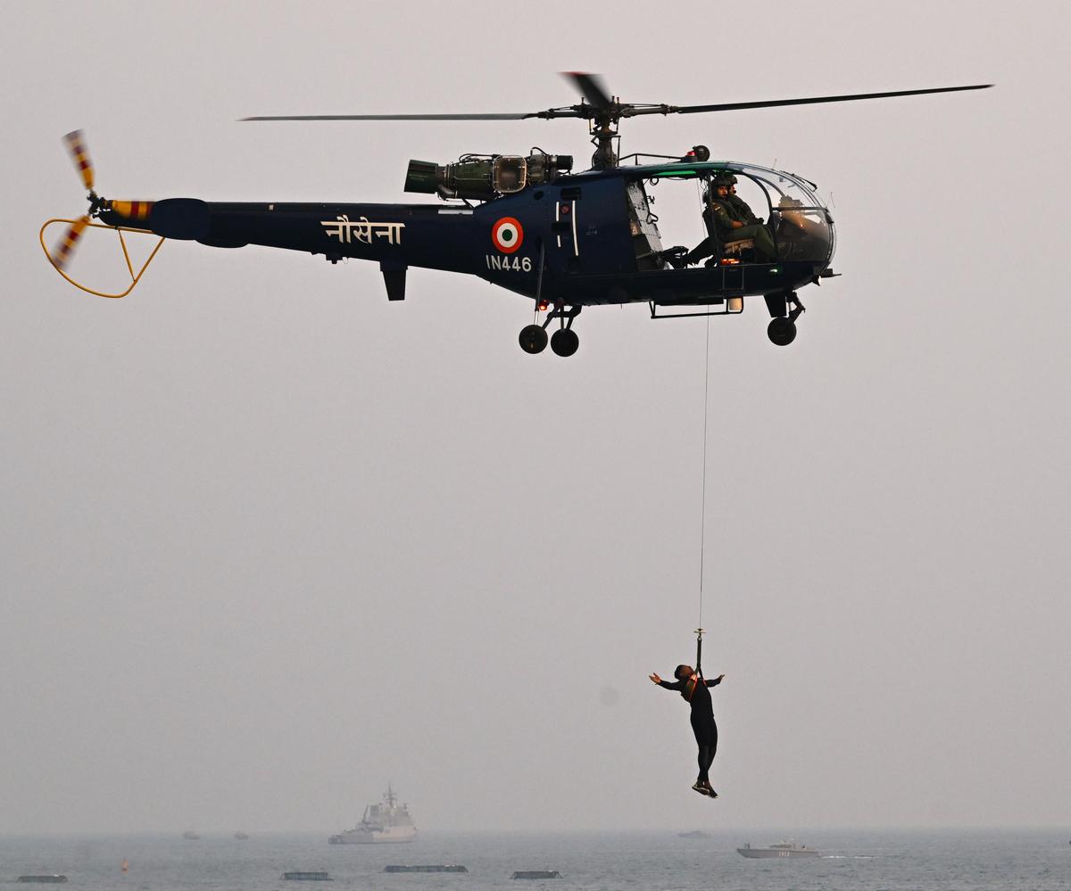 Naval rehearsals enliven RK Beach in Visakhapatnam ahead of IFR, MILAN ...