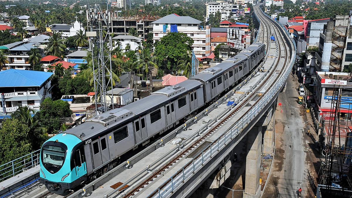 New weekly and monthly passes for Kochi metro commuters from Tuesday ...