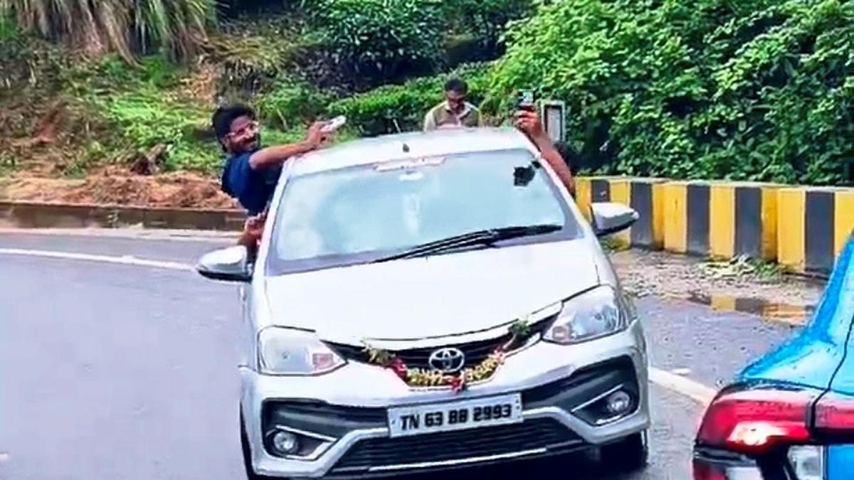 Two more rash driving cases reported in Munnar - The Hindu