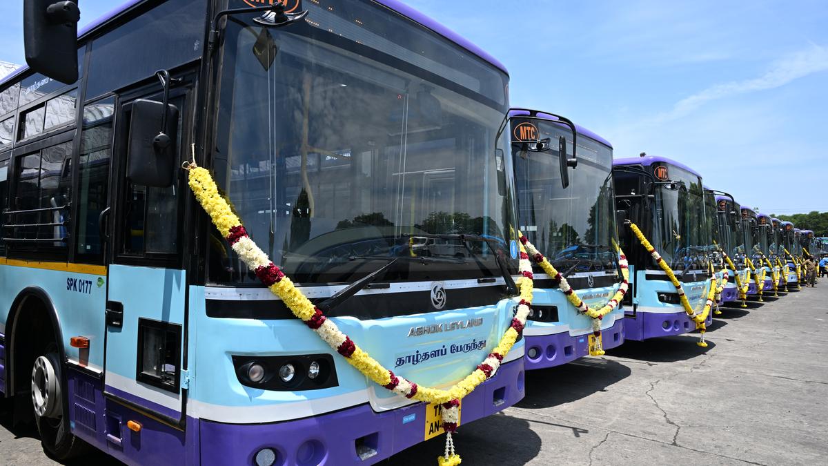 MTC plans to operate premium buses in Chennai - The Hindu