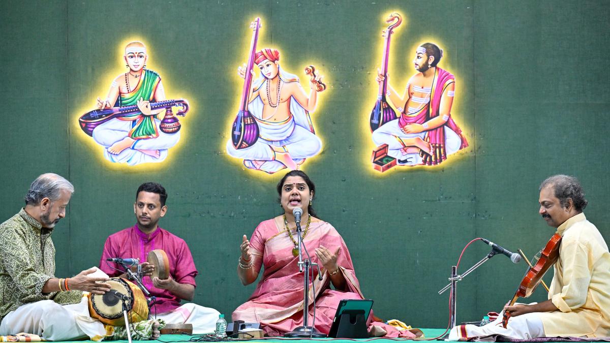 Splendid alapana at music festival in Madurai - The Hindu