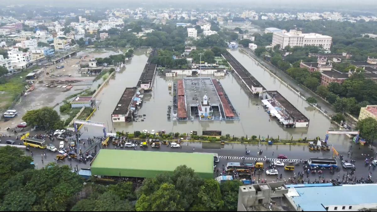 Cyclone Fengal LIVE Updates: Flood fury overwhelms Villupuram in T.N ...
