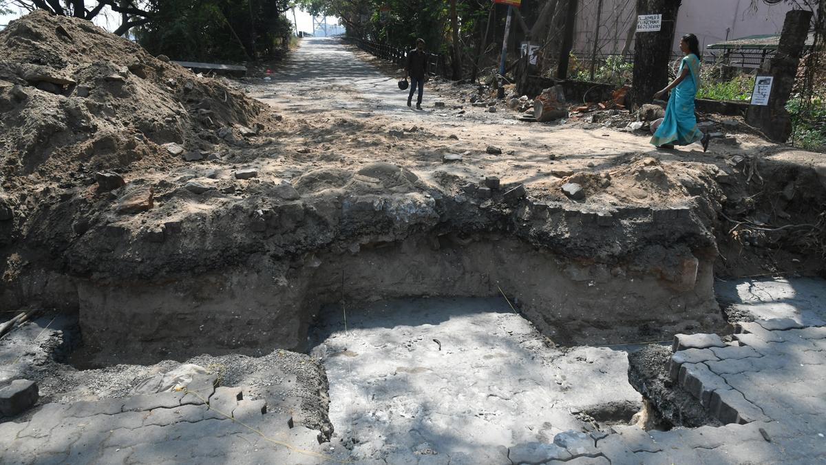 With closure of Thoppumpady Harbour Bridge, no end to traffic ...