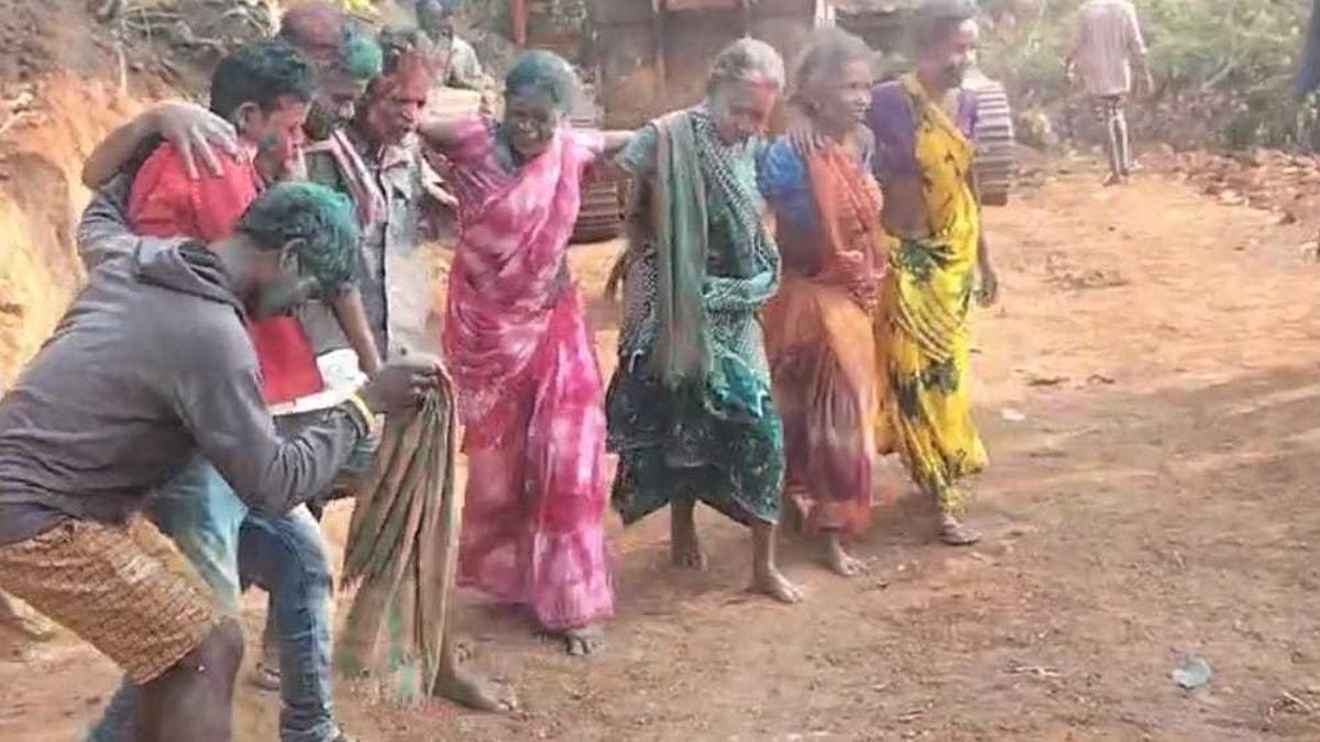 Tribal people celebrate as Collector gives ‘forest permission’ for ...