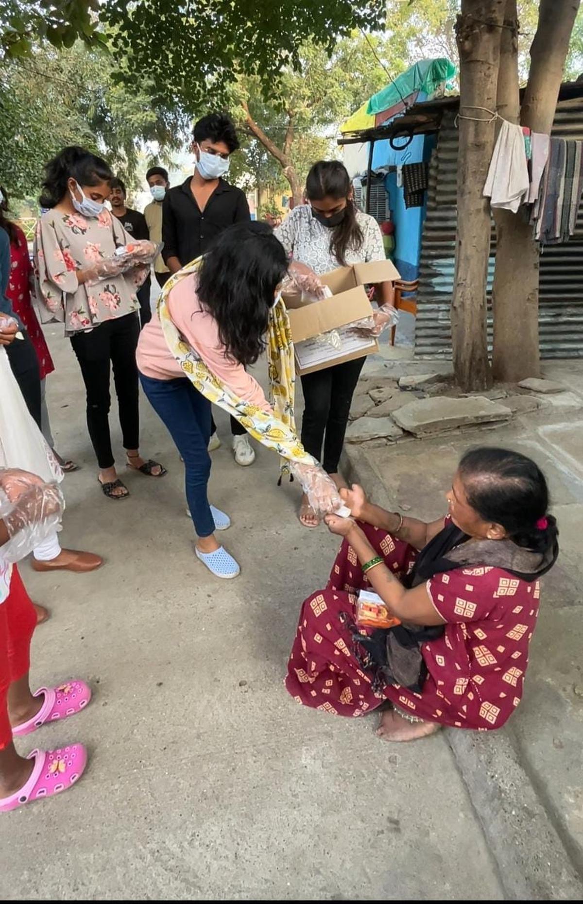 Old classmates in Kalaburagi join hands to give it back to society ...