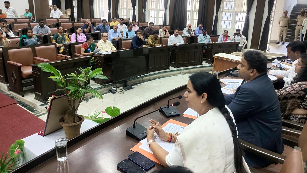 Gruha Lakshmi to be launched in Mysuru on August 30 - The Hindu