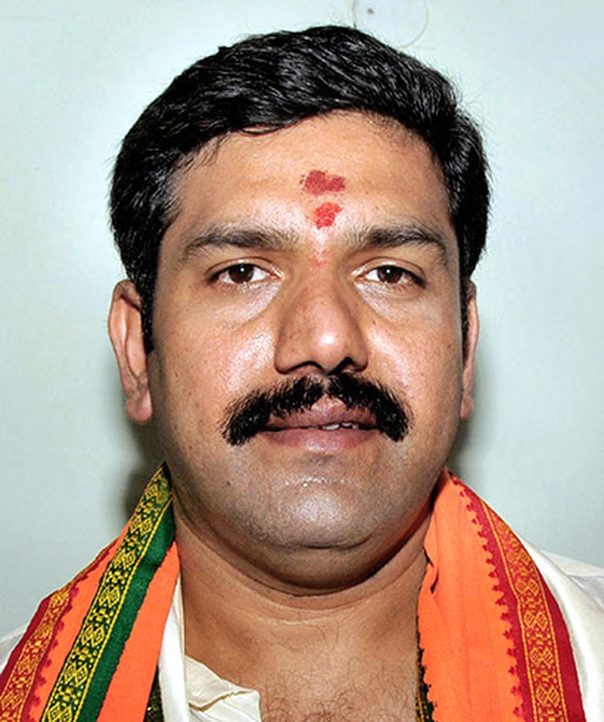 BDA contract case: Lokayukta police register FIR against Yediyurappa ...