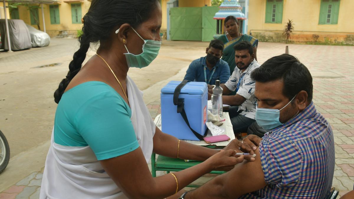 Mega vaccination camps held in Salem, Namakkal districts - The Hindu