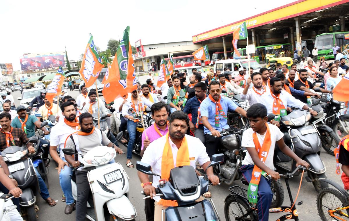 Bandh sees an impressive response in Hassan - The Hindu