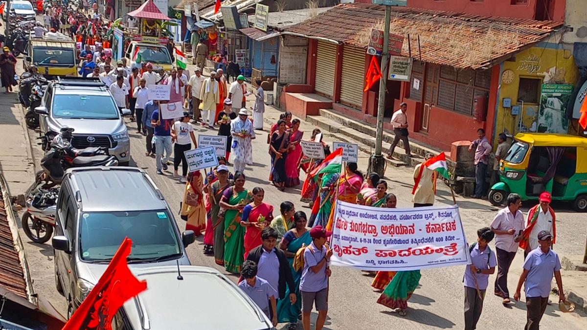 10-day padayatra for clean Tungabhadra river begins at Sringeri - The Hindu