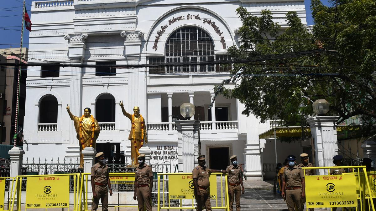 Erode East bypoll | AIADMK seeks applications from aspirants - The Hindu