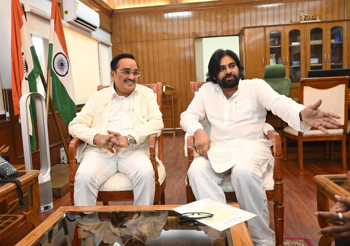 Pawan Kalyan meets Nirmala Sitharaman, C.R. Patil - The Hindu