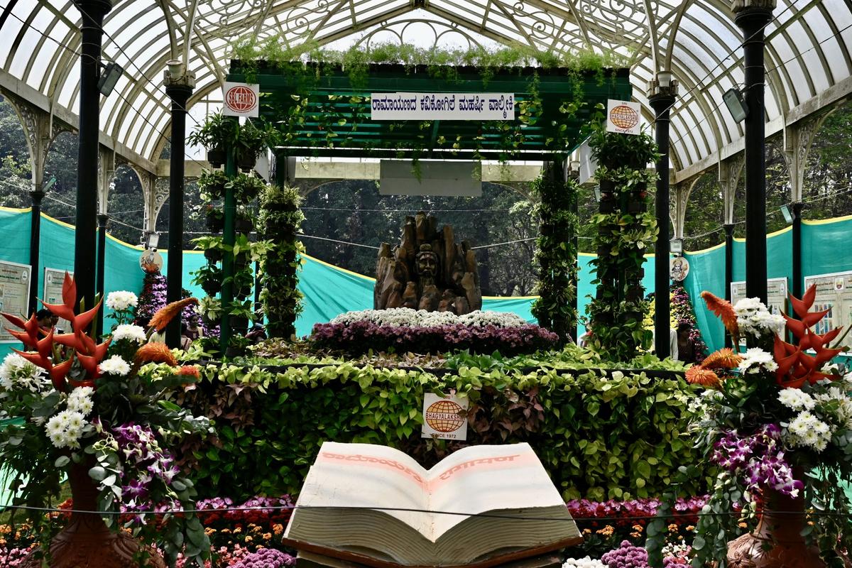 When flowers tell the story of Valmiki Ramayana - The Hindu