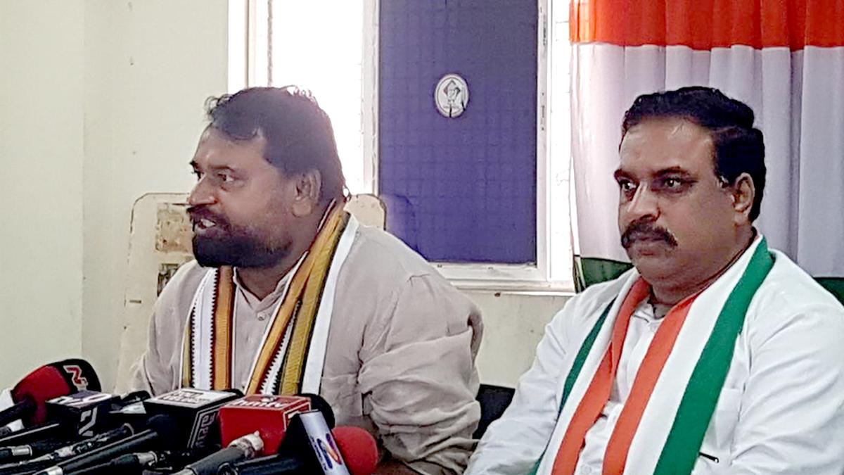 Telangana Congress leader writes to Sonia Gandhi about party unity ...