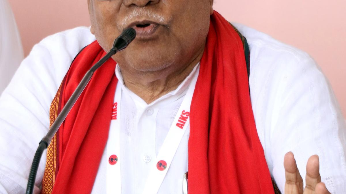 All India Kisan Sabha national meet in Thrissur seeks legal guarantee ...