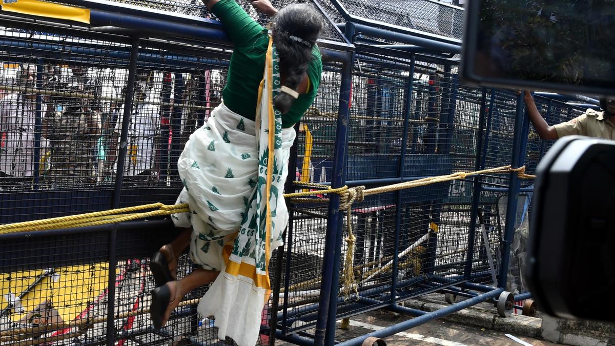 UDF determined to test LDF’s political tenacity on fuel price hike ...