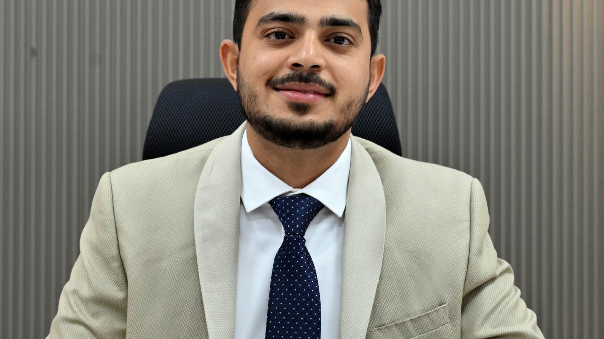 Pavankumar G. Giriyappanavar assumes charge as Coimbatore Collector ...