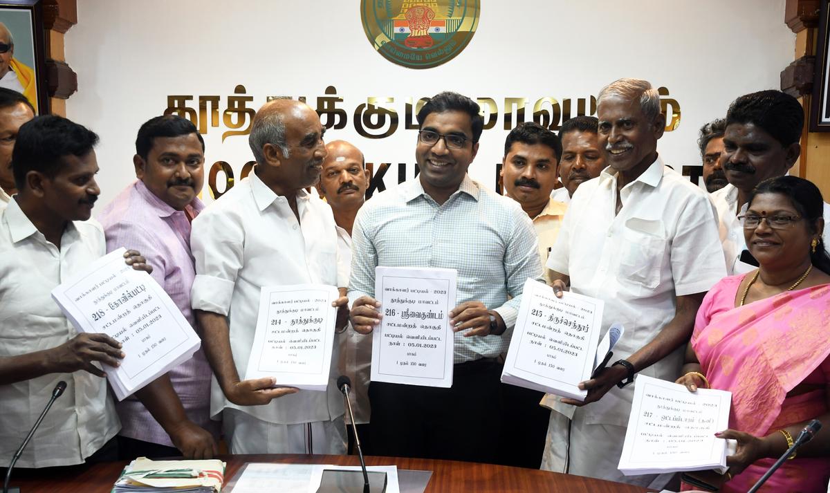 Tirunelveli has 13.65 lakh voters, Thoothukudi 14.70 lakh - The Hindu