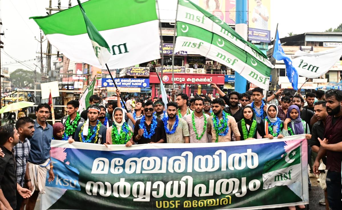 SFI claims victory in college union polls in Calicut varsity - The Hindu