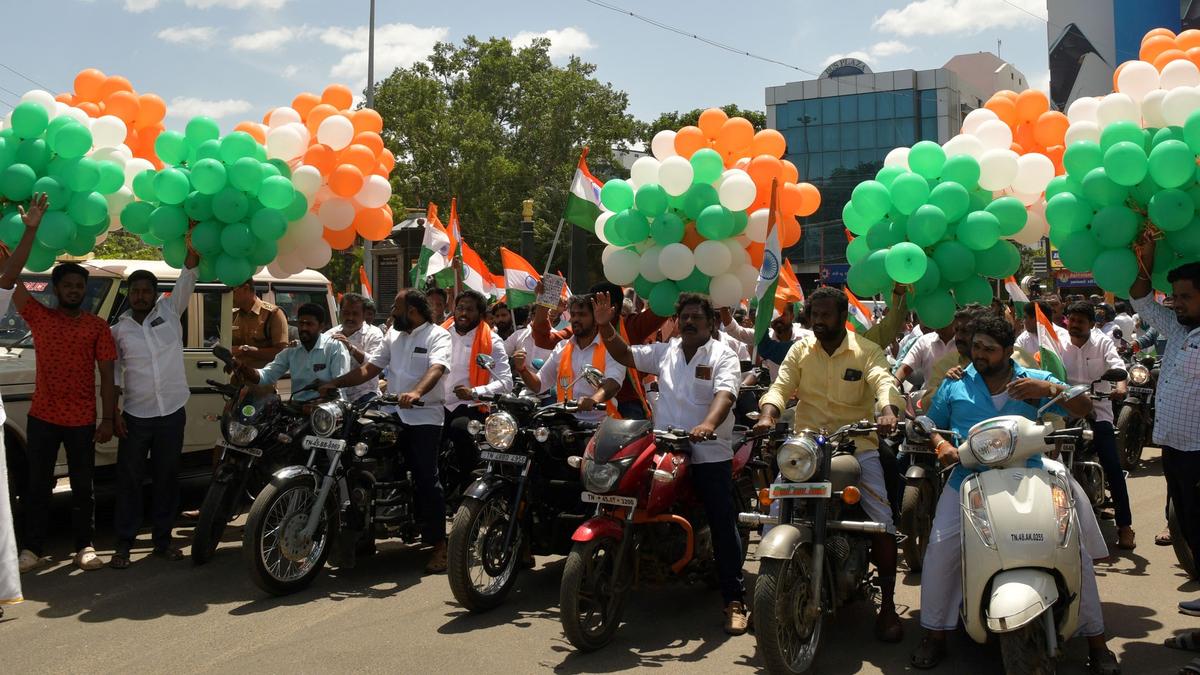 BJP youth wing takes out ‘Har Ghar Tiranga’ motorcycle rally - The Hindu