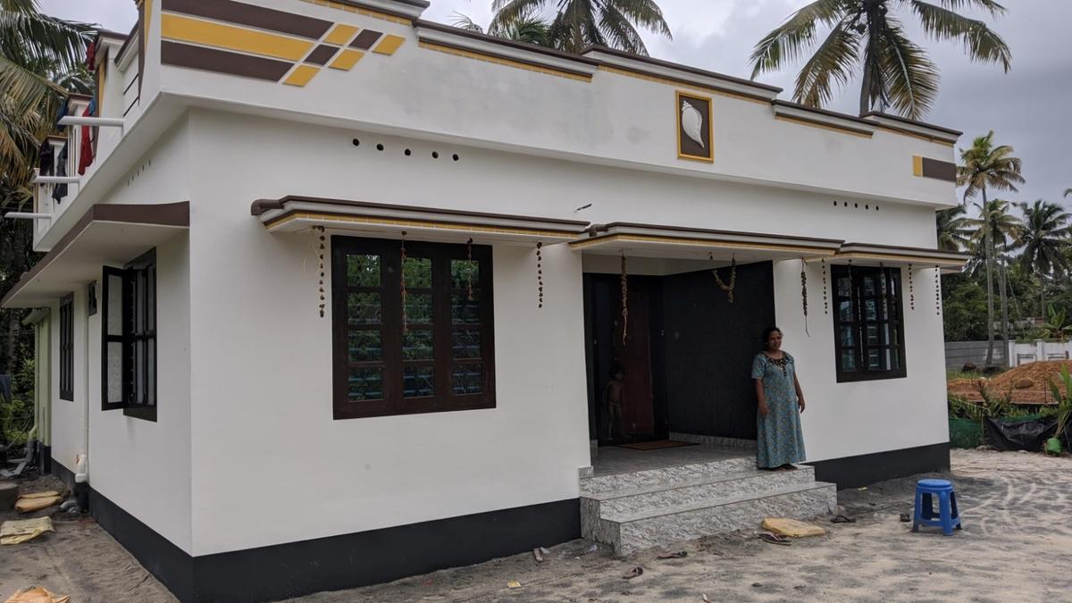 318 houses built under Punargeham project in Alappuzha - The Hindu