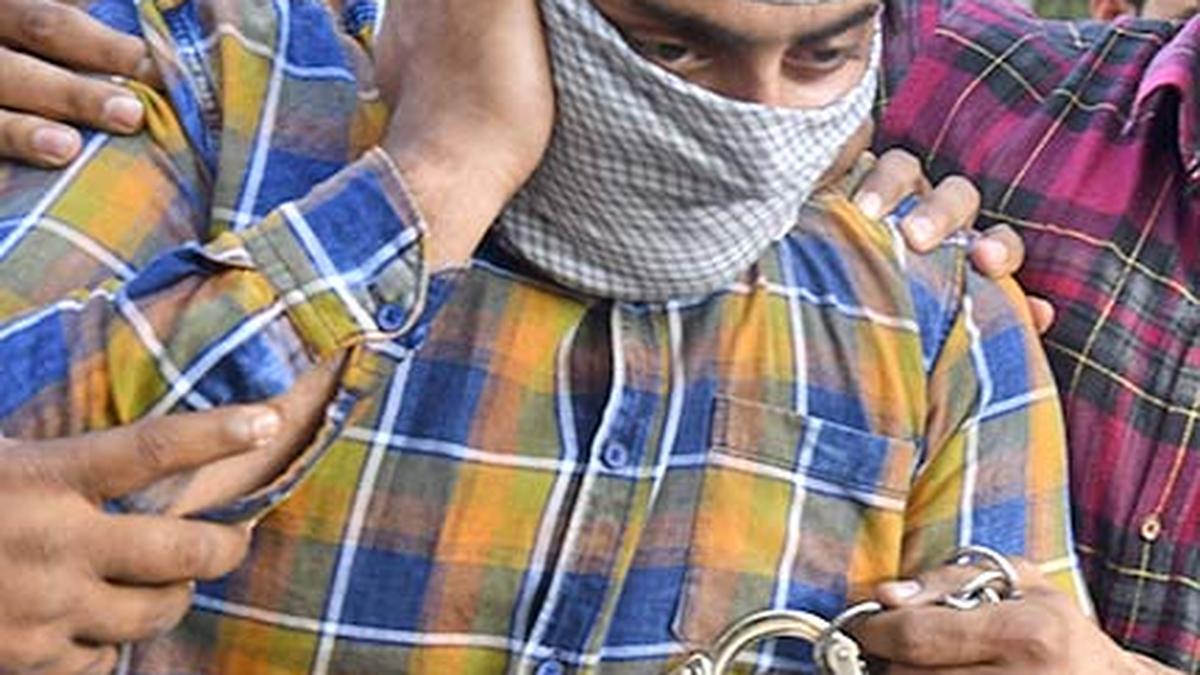 HC seeks evidence against Shahrukh Pathan, other accused in 2020 riots ...