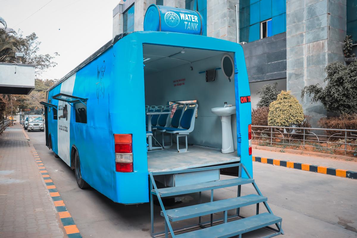 BMTC staff convert end-of-life bus into mobile canteen in Bengaluru ...