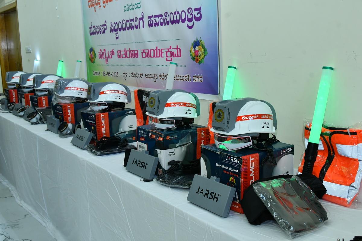 Air-conditioned helmets for Traffic Police in Kalaburagi - The Hindu