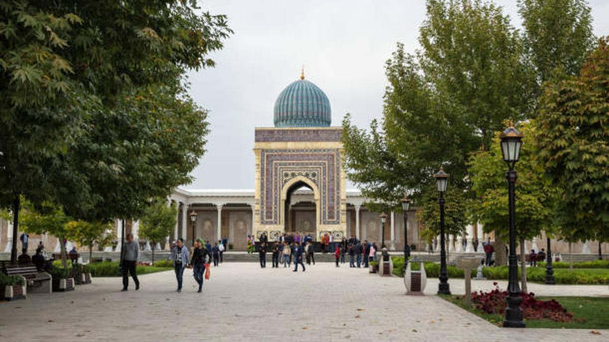 How the diverse tombs of the rulers of Turkey, Iran and India show that ...