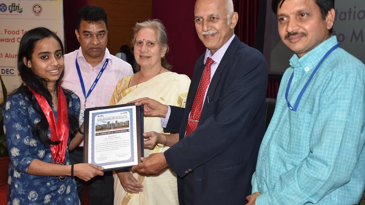 Awards conferred on food tech students at CFTRI in Mysuru - The Hindu