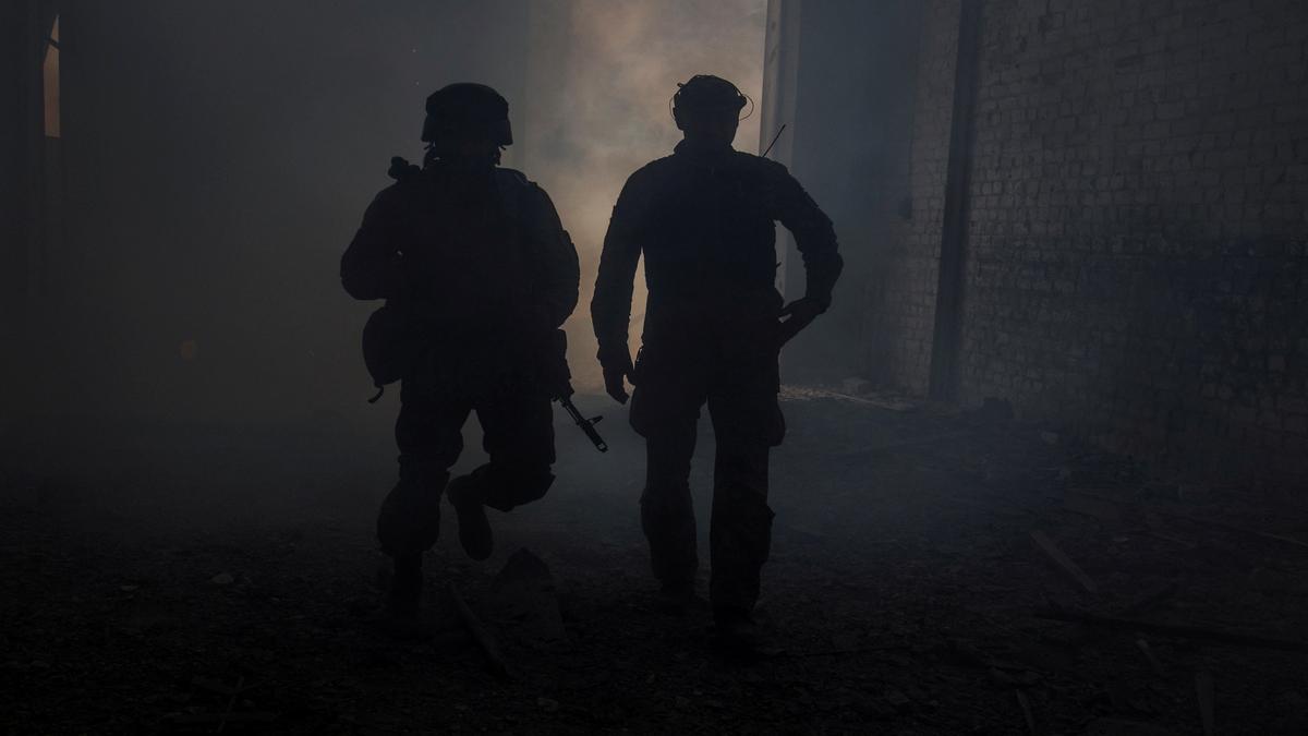 Russia-Ukraine live updates | Ukraine forces to retreat from key ...