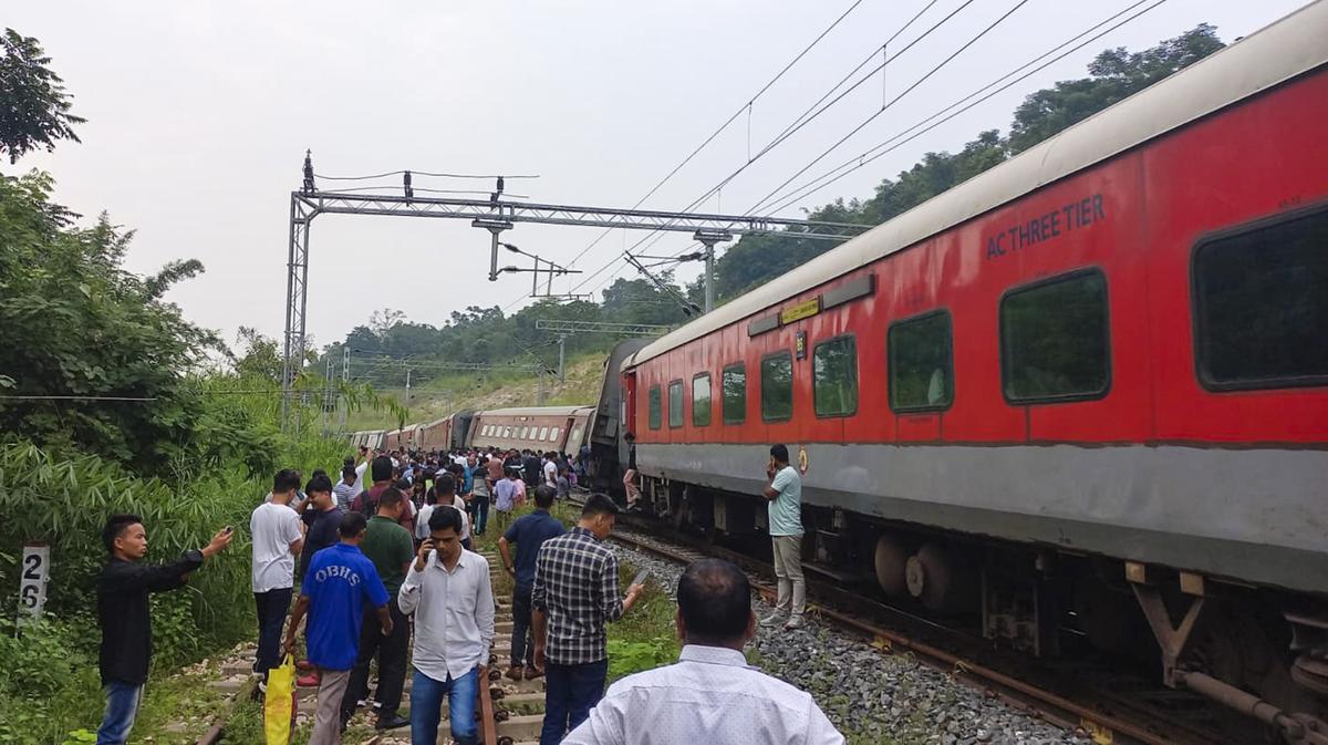 Eight coaches of Agartala-Lokmanya Tilak Express derail in Assam; no casualties reported - The Hindu