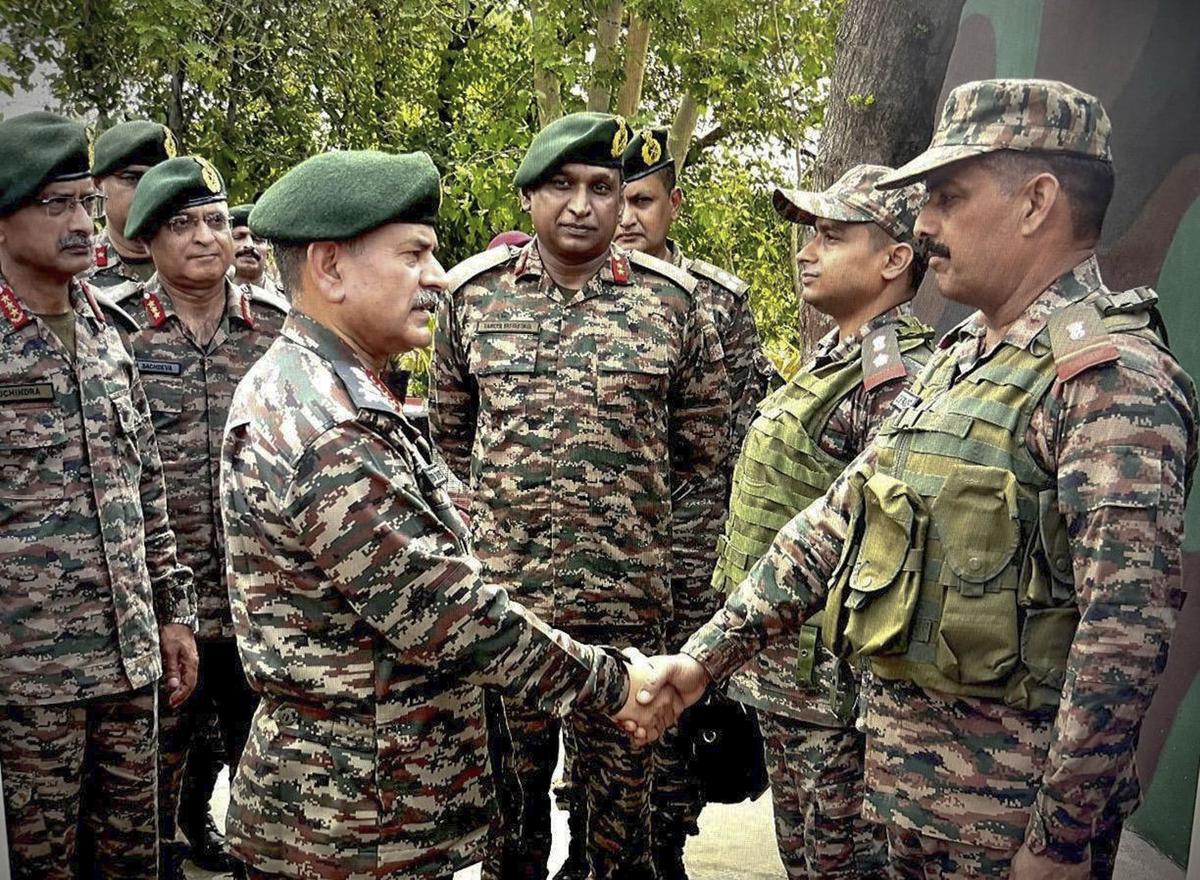 Army chief reviews operational preparedness along LoC in Jammu - The Hindu