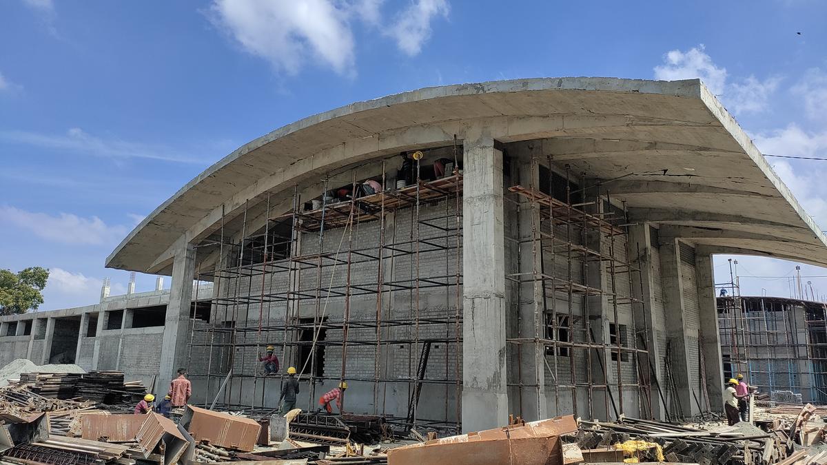 Coimbatore Corporation expedites Semmozhi Poonga works - The Hindu