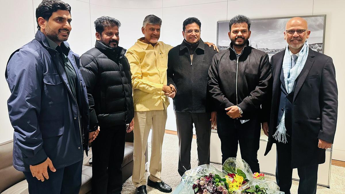 Chandrababu Naidu meets Revanth Reddy at Zurich airport - The Hindu