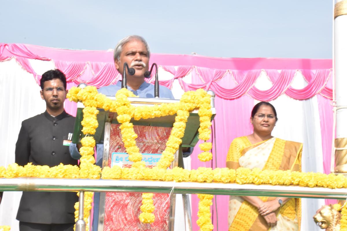 Raichur, Yadgir celebrate Kalyana Karnataka Utsav - The Hindu