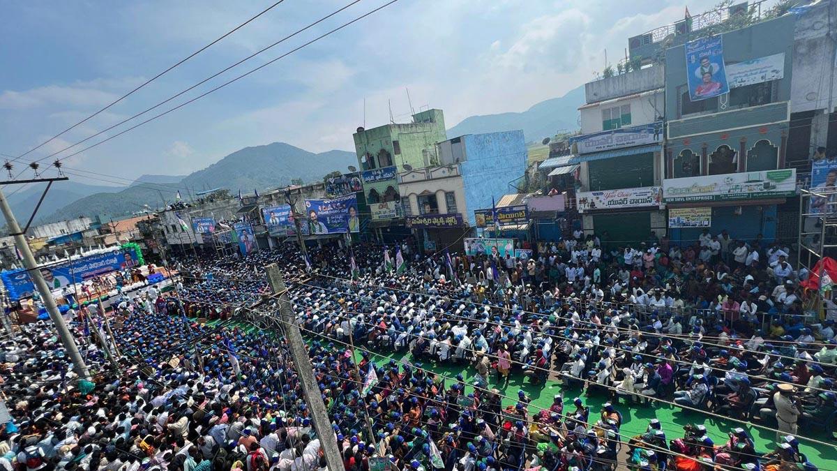 Samajika Sadhikara Yatra evokes encouraging response in ASR, Eluru and Nellore districts - The Hindu
