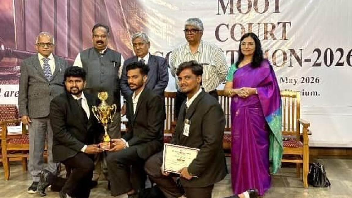 GK Law College students win moot court competition - The Hindu