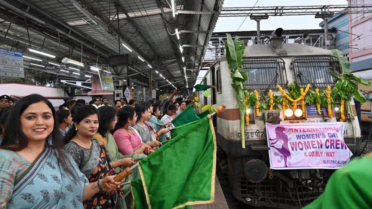 Waltair Railway Division earns ₹9,294 crore revenue in 2022-23 financial year - The Hindu